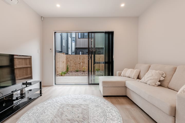 Bayswater Getaway –Beaches, Ferries & City Views - Auckland