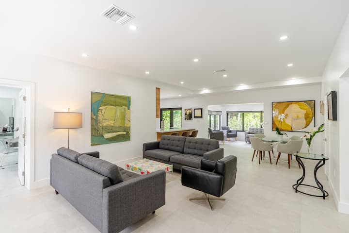 Casa Mia: Miami Design District - Miami, FL
