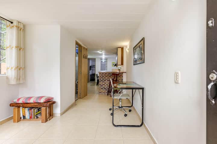 Amplio Y Central Apto Para Disfrutar De Medellín - Medellín