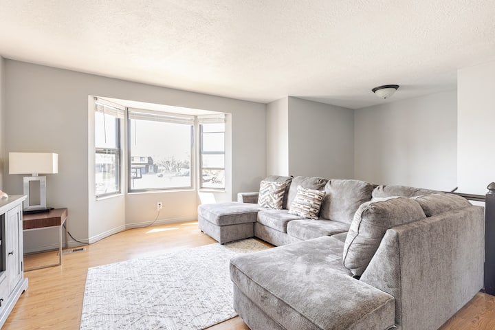 Home Near Hill Air Force Base And Hospital! - Syracuse, UT