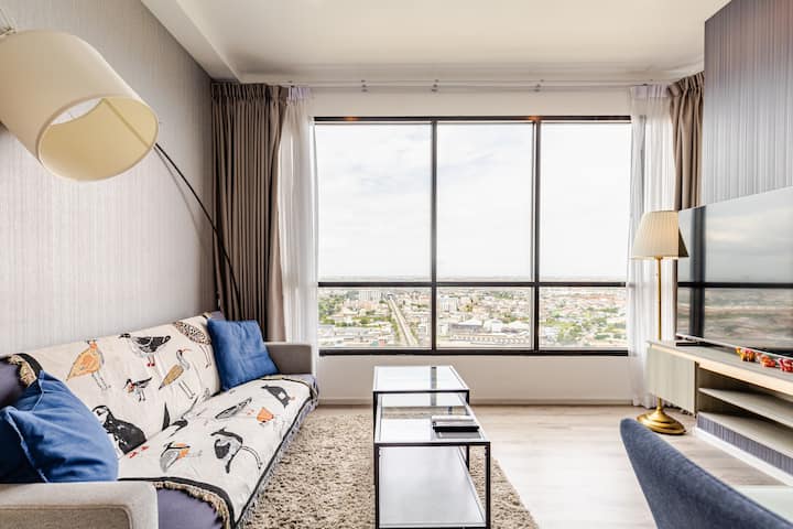Luxe Condo | 2bed 2bath | Walk To Bts | High Floor - Thailand