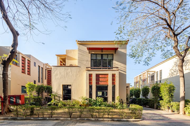 Luxe Villa @ Golf Resort, Hr's Drive From Delhi - Manesar