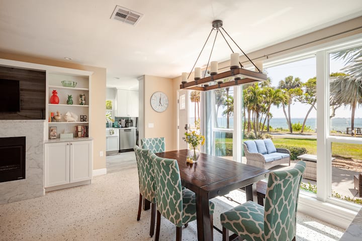 Waterfront Villa Minutes From Jensen Beach - Port St. Lucie, FL