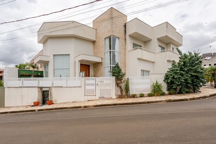 Casa Aconchegante Com Muita Tranquilidade E Paz! - Socorro