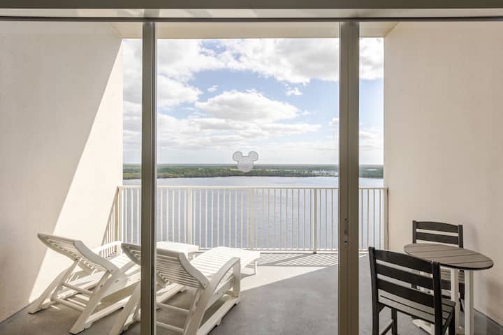 Lakefront Disney Dream Condo - Lake Buena Vista