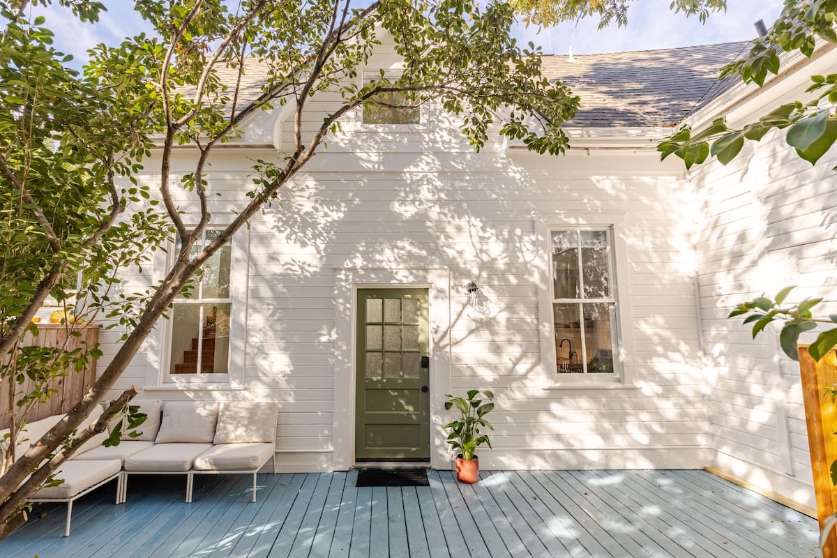 Небольшой домик