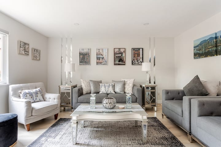 Luxurious 2 Bedrooms Guest Suite In Coquitlam - Coquitlam