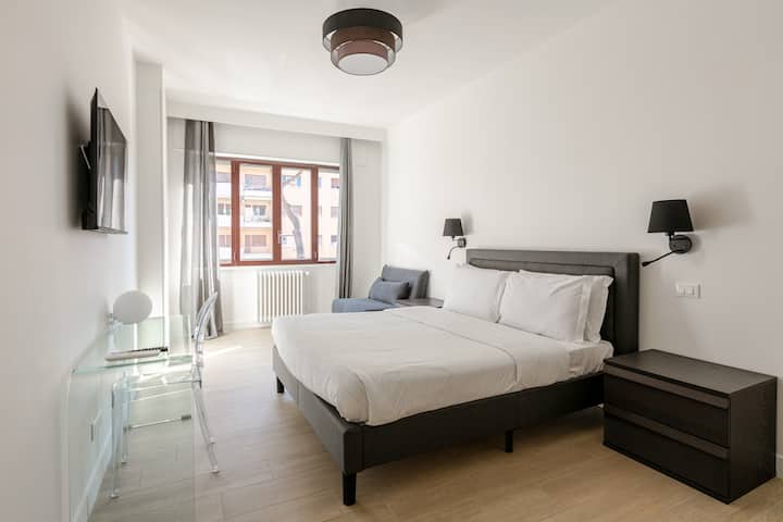 Vatican Luxury Stay - Rome