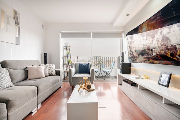 Dpto. Con Vista En Límite Miraflores/san Isidro - Lima