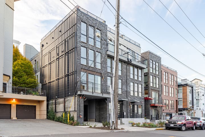 20% Off 3-bedroom Townhome Dt Seattle W/ Ac - Seattle