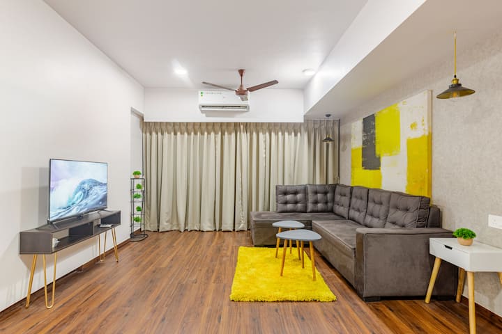 Swanky 1bhk @ 3 Min From•nesco•bec•nirlon It Park - Mumbai