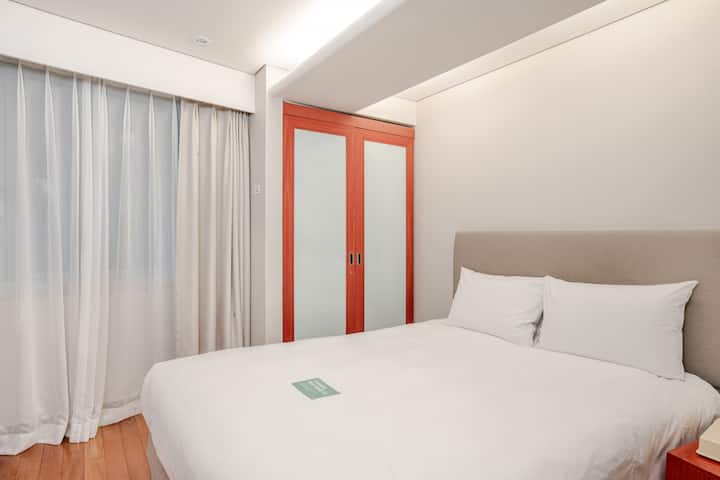 조식(첫날)증정-명동역 1분거리, 안전하고 깨끗한 프린스호텔 - 더블A (샤워) - Seoul