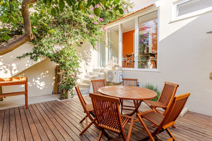 Apartamento Charmoso Com Jardim Privado - Lisbon