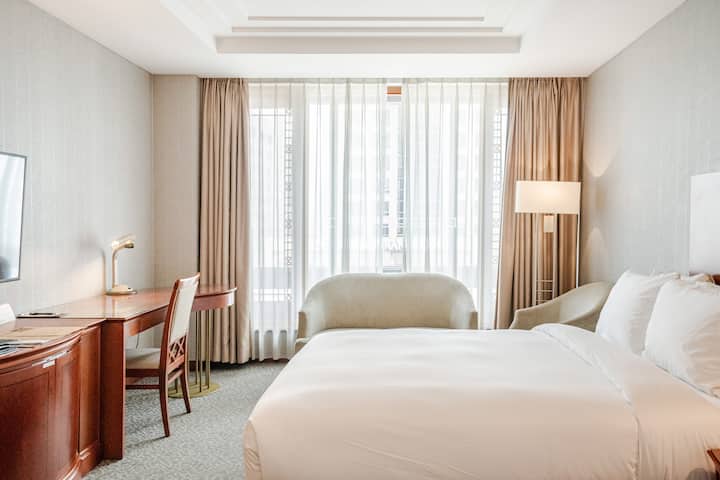 [코리아나 호텔]광화문, 경복궁 5분거리, 24시간 체크인, 안전하고 깨끗, 디럭스 퀸 B - Séoul