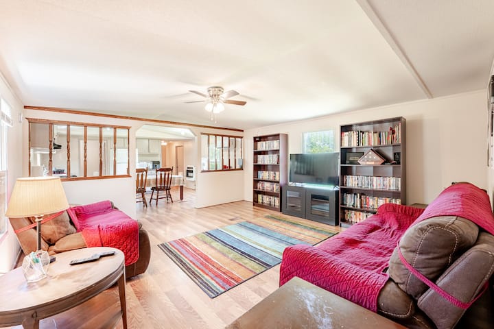 Home Away From Home. - Hooks, TX