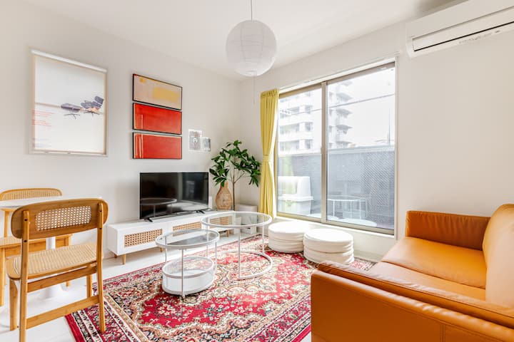 Walking Distance To Skytree! Full Of Downtown Charm! Perfect For Group Trips, Easy Access! Big House For 13 People - Tokio