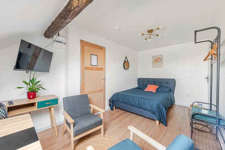 Beau Studio Lumineux Central - Très Proche Gare - Cambrai