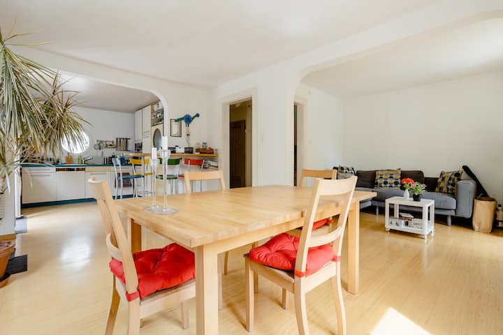 Gem In Bern - Red Room - Schweiz