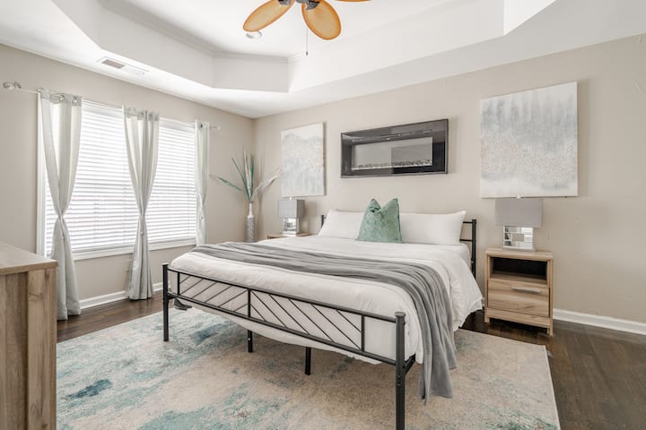 Cozy And Spacious 2/2+den Suite In Marietta - Marietta