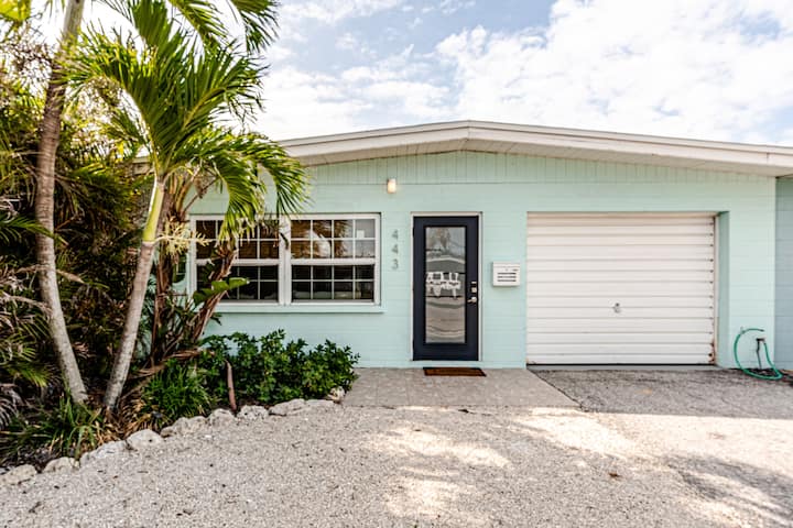 Beach Access | Boat Slip | Free Parking - Holmes Beach, FL