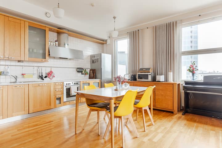 100 M², 4-room Central Smart Apt - Tallinn