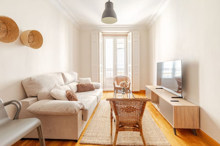Beautiful  Apt Near Gran Vía - Madrid