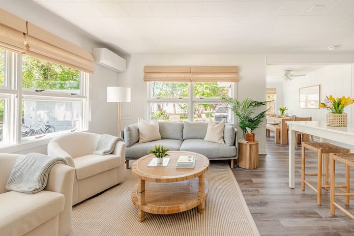 Coastal Cottage | 1 Mi To Town | 2 Cozy Fire Pits - Greenport, NY
