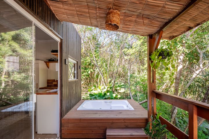 House 02 In Barra Da Lagoa On The Canal's Edge - Florianópolis