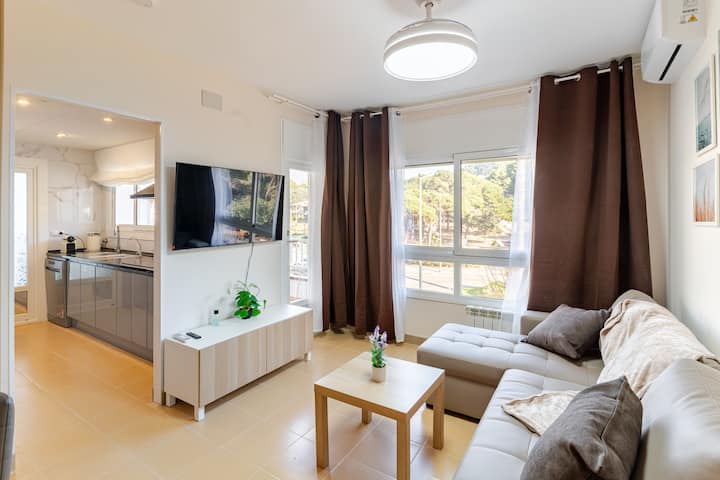 New Apartments In Lloret: Golden Sand Steps Away - Lloret de Mar