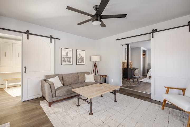 The Colorado Cottage - Westside - Colorado Springs, CO