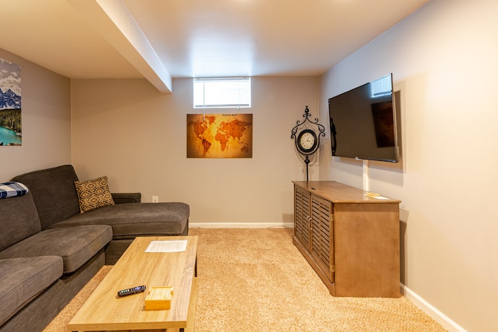 Cozy N. Park Hill Private Garden Level Apartment. - Denver