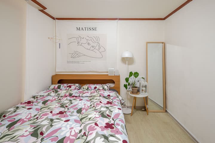 New/hongdae/for4ppl/2r3bed/wifi/fam - South Korea