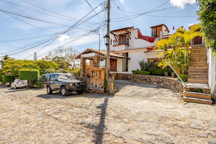 Casa Clasica Con Alberca En Fraccionamiento Seguro - Cuernavaca