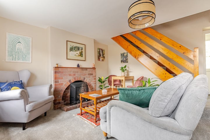 Pheonix Cottage - Glastonbury