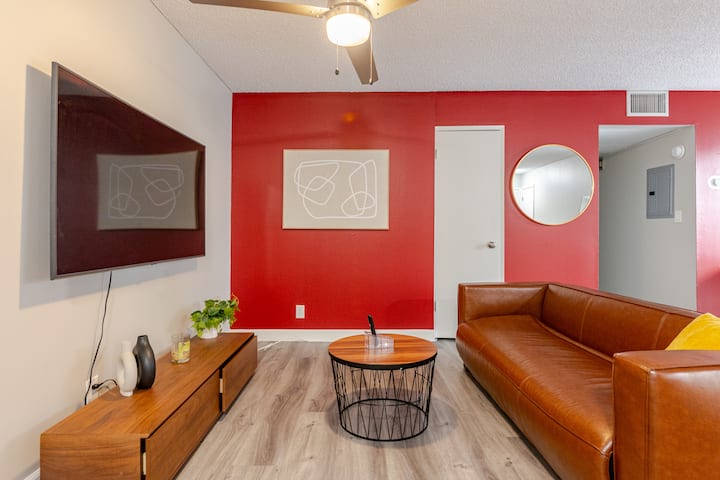 Beverly Hills Charm. Rodeo+cedar - Beverly Hills, CA