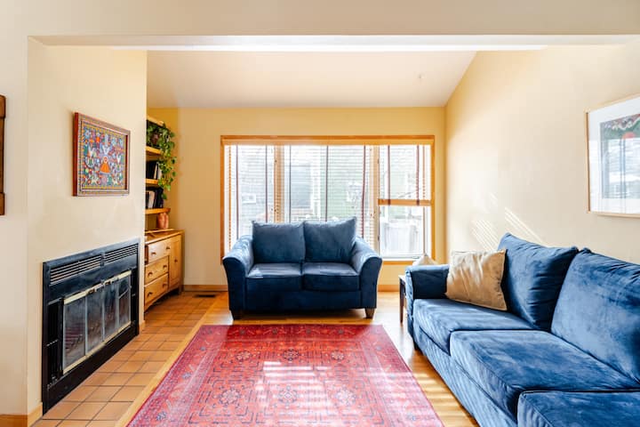3br Home W/ Lake & Trail Access - Boulder, CO