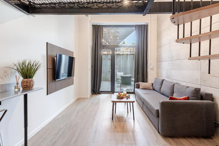 Loft Indus Avec Filet Suspendu Et Terrasse 4 Pers - Beaulieu-sur-Mer