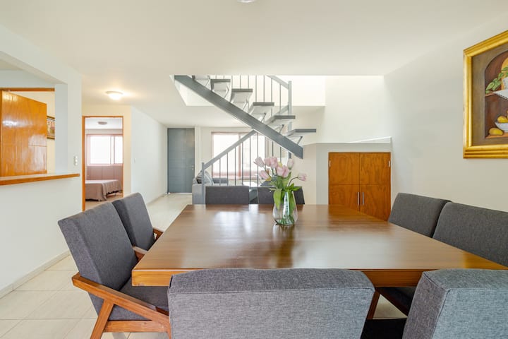 Casa Jardines 5 Recamaras Con Baño Completo. - Santiago de Querétaro