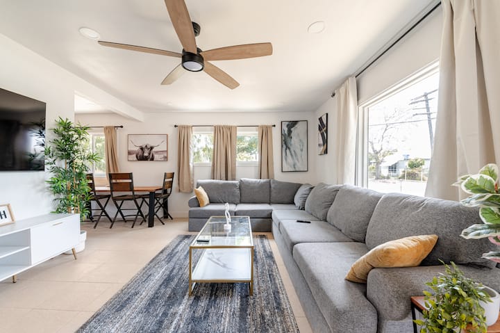 Long Beach Gem - Long Beach, CA