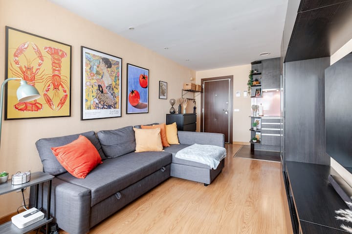 Quiet Top-floor Apt + Pool/parks - Madrid