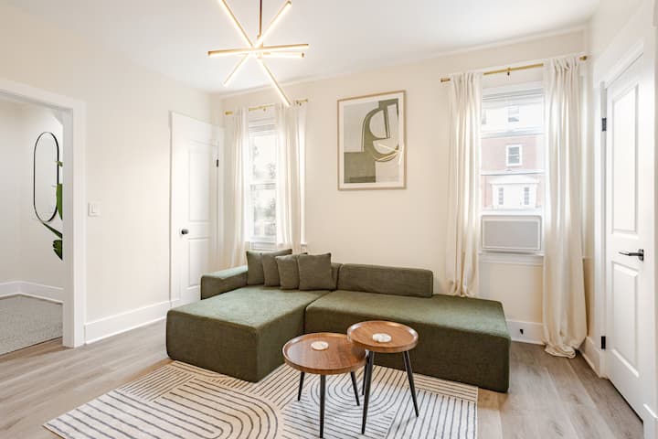 Elm City Escape | Modern + Cozy - New Haven, CT