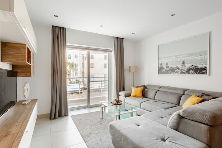 Modern Apartment Direct Access To Sliema Beaches - Valletta