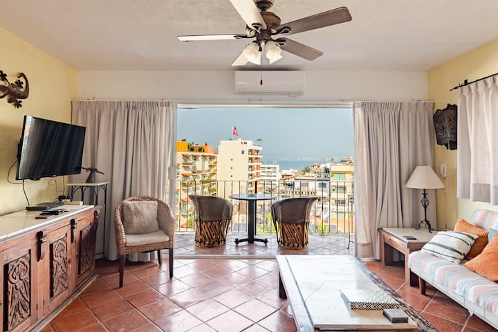 Great View And Walking Distance!! - Conchas Chinas