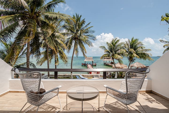 No Sand•private Pier• Kayak• Pool• Beach2mins - Isla Mujeres