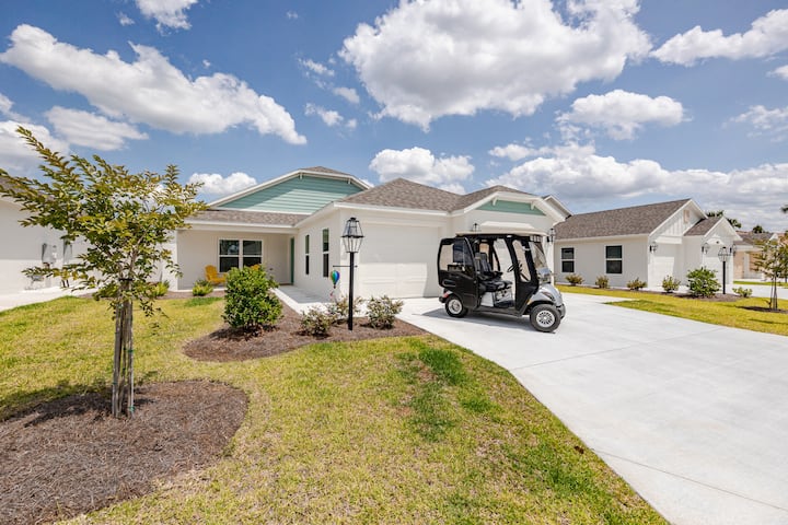 Brand New Exquisite Hacienda Golf Front Vill - The Villages, FL