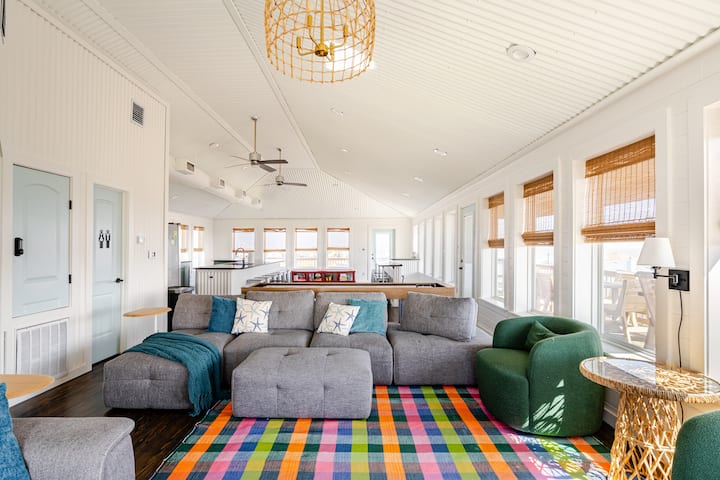 6br/3bth Beach House | Game Deck, Grill, 26 Guests - Bolivar Peninsula, TX