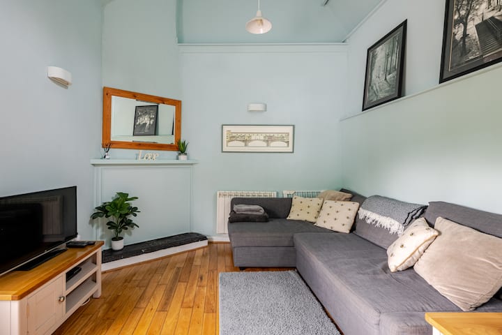 Romantic Country Cottage, North Wales - Colwyn Bay