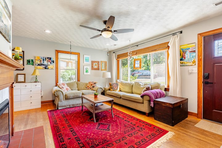 Kid & Pet-friendly 3br Near Downtown + Games - Charlottesville, VA
