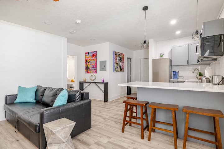 5th Ave Downtown Oasis - 聖彼德斯堡