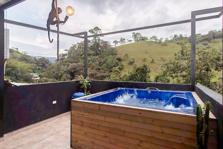 Jacuzzi Micos En Sanrafael En La  Vía  Charcos - San Rafael, Colombia